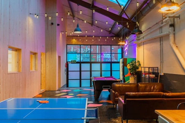 [3103] Funky Industrial Converted Warehouse in Bristol (14-16 Guests ...